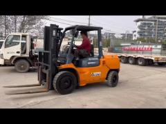 Used diesel Toyota forklifts, internal combustion engine forklifts for export and sale