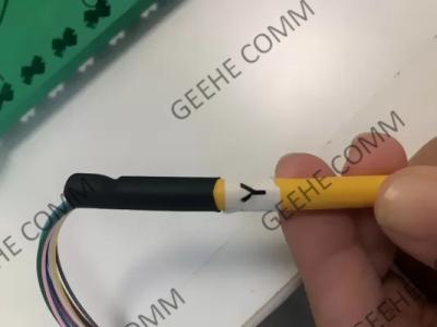 China Kern-Faser Monomode- Sc UPC Fanout-12 Optik-Gestell-Berg PLC-Teiler-0.9mm zu verkaufen