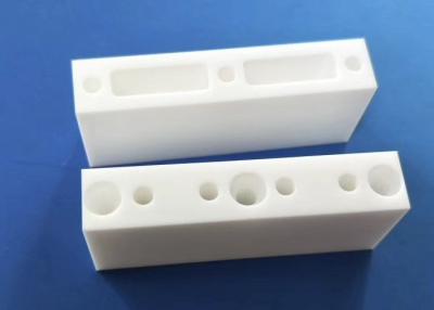 China 7.2 X 10-6/K Thermische expansie Al2O3 keramiek met maximale prestaties en duurzaamheid Te koop