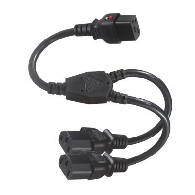 Cina Il cavo di estensione di CA del PVC del maschio si raddoppia IEC 320 C13 a chiudere il cavo di alimentazione a chiave del separatore C19 2 in 1 in vendita