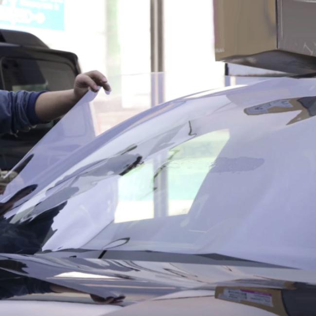 Car window tint film application example 3