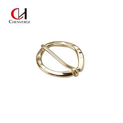 Cina Spessore ovale in lega di zinco dei fermagli di cinghia del metallo 3mm resistente all'uso in vendita