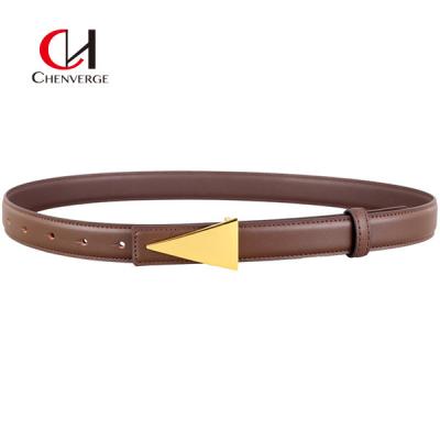 Cina Adjustable Luxurious Ladies Leather Belt Sophisticated For All Seasons in vendita