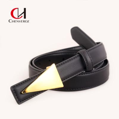 Cina Adjustable Luxurious Ladies Leather Belt Sophisticated For All Seasons in vendita