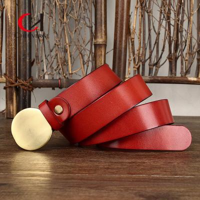 Cina Smooth Standard Width Genuine Leather Belt 105cm First Layer Of Cowhide Superior Craftsmanship in vendita