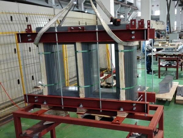 Trasformatore a nucleo impilato da 2500 kVA con lamiera di acciaio al silicio rettangolare