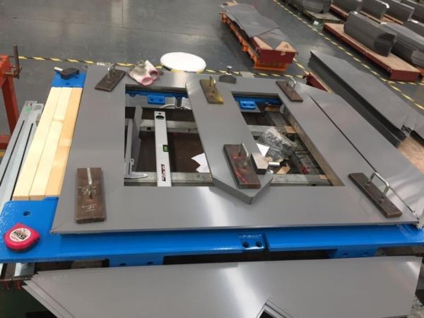 Trasformatore a nucleo impilato da 2500 kVA con lamiera di acciaio al silicio rettangolare