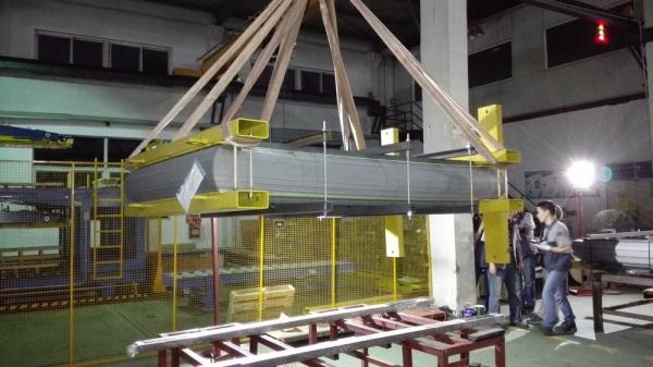 Trasformatore a nucleo impilato da 2500 kVA con lamiera di acciaio al silicio rettangolare
