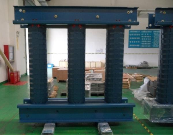 Trasformatore a nucleo impilato da 2500 kVA con lamiera di acciaio al silicio rettangolare