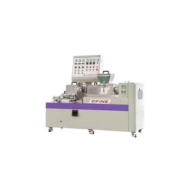 Quality 7.5kw 1L Atmosphere Protection Granulator With Flow Meter Scale Display for sale