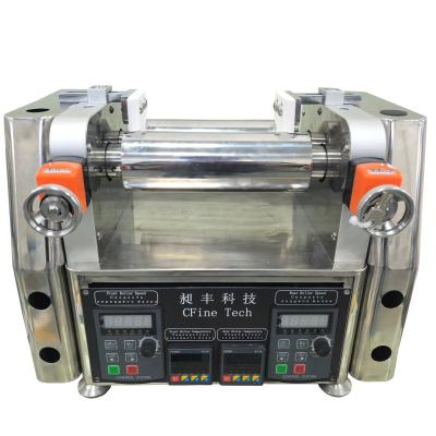 China Custom Small 2-Inch Two Roll Mill Machine in Desktop Type for sale