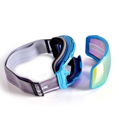 China Lente magnética de Ski Goggles With Anti Scratch da neve do projeto do capacete à venda
