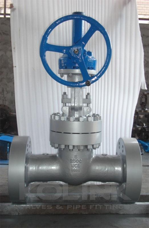 High Pressure Gate Valve Class 1500-2500 with bolted bonnet and flanged connections