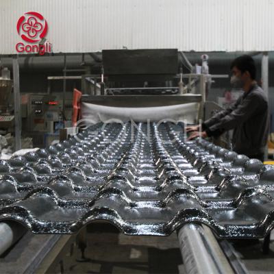China folhas telhando onduladas plásticas do upvc tejas do pvc da folha do telhado do upvc de 3 camadas à venda