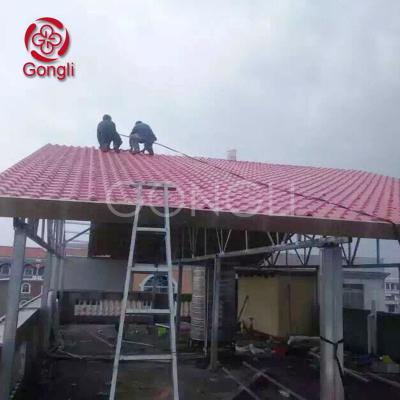 Cina lo strato termoresistente asa del tetto delle mattonelle di tetto del fornitore di foshan ha isolato i pannelli del tetto in vendita