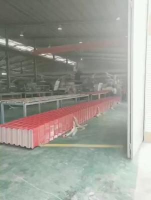 China Grabado en relieve emergen 3.0m m que el azul acanaló cubrir el aislamiento térmico de las hojas en venta