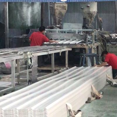 Cina Heat insulation 25 year warranty pvc sheet white plastic resin roof tejas  pvc rainwater roof tile in vendita