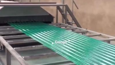 Cina Roof Tile Heat Insulation Light Weight Skylight Roofing Sheet Plastic Pvc PVC Translucent Anti-uv CN;GUA Gongli 840mm in vendita