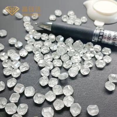 Cina Diamanti sviluppati laboratorio ruvido bianco pieno D G E-F di colore non lucidati in vendita
