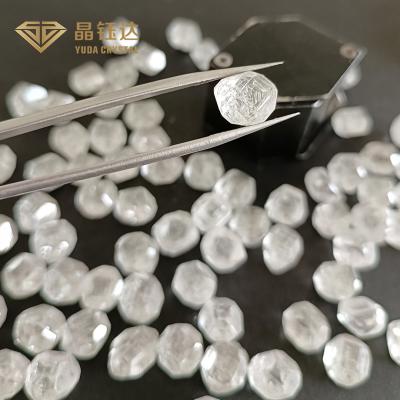 Cina DEF colorano il diamante grezzo sviluppato laboratorio non tagliato VVS di HPHT CONTRO chiarezza 3.0ct 5.0ct di SI in vendita