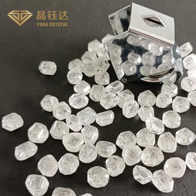 Cina 3,0 il giro sviluppato laboratorio non tagliato di carati HPHT modella l'alta pressione sintetica naturale dei diamanti in vendita