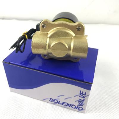 Cina 1 pollice 2W200-25 Valvola solenoide elettrica in ottone normalmente chiusa NPT Acqua aria Valvola solenoide in ottone NC 2-way in vendita