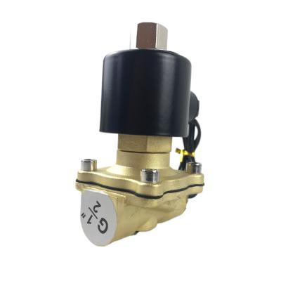 Cina 2W160-15 1/2 pollici Valvola solenoide elettrica ad acqua di ottone normalmente chiusa in vendita