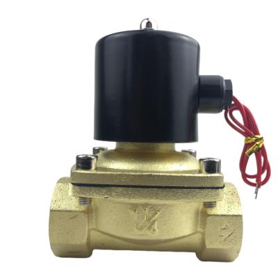 Cina 2W350-35 1 1/4 pollici di ottone puro Valvola solenoide Valvola d'aria di acqua normalmente chiusa NC in vendita