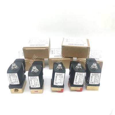 Κίνα 00125301 Σολενοειδής βαλβίδα Burkert 6013 Τύπος άμεσης δράσης G1/4 ίντσες 2/2 κανονικά κλειστό 3.0 τρύπα ροής FKM Σφραγισμένο σώμα βαλβίδας χαλκού 24VDC 8W 0~6bar προς πώληση