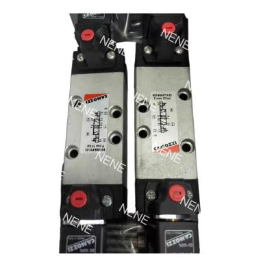 China Camozzi Automation Solenoid Valve 952-000-P15-23-G72 ISO5599-1 Size 2 5/2 Way Double Solenoid 12V DC 5W for sale
