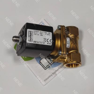 China Electric Solenoid Valve Burkert 00221867 6281 G2 2/2 Normally Closed 40.0 Flow Hole NBR Sealed Brass Valve Body AC220V 8W for sale