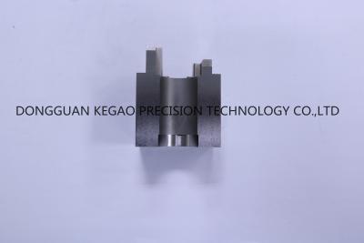 Cina Parti di plastica della muffa di precisione della nitrurazione, stampaggi ad iniezione STAVAX 54HRC in vendita