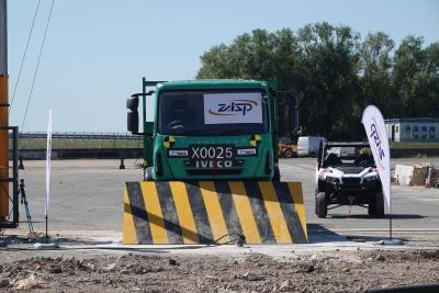 China Impact Test Standard Automatic Security Post Automatic Traffic Bollards for sale