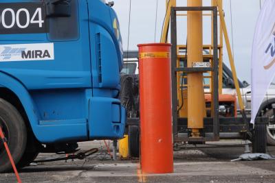 Κίνα Σταθεροί στύλοι από ανοξείδωτο χάλυβα 25kg Επιφανειακής Στερέωσης Φραγμός Ασφαλείας προς πώληση