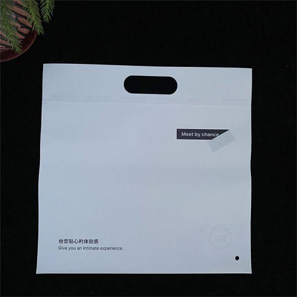 Quality Luxury HDPE & PE Printed Shopping Hand Bag Eco-Friendly Boutique Clothing Bags for sale