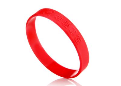 China Las pulseras del silicón del cáncer de pecho grabaron en relieve a adulto del color rojo 202*12*2m m en venta