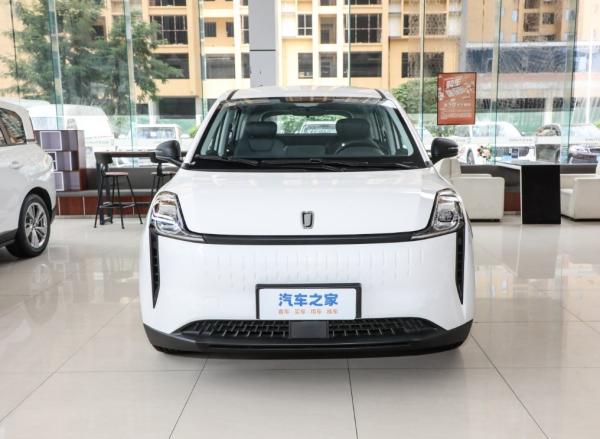Quality 2024 Faw Bestune E05 EV Car Energy 4 Wheel Drive Vehicle Pentium Nat Large MPV for sale