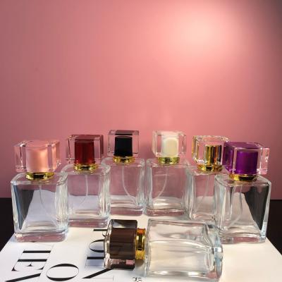 Cina Vetro da bottiglia trasparente 30ml 50ML 500pcs dello spruzzo di profumo del quadrato in vendita