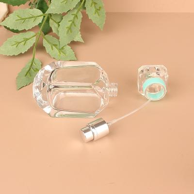 Cina Giro piano riutilizzabile dell'atomizzatore 50ml della bottiglia dello spruzzo di profumo in vendita
