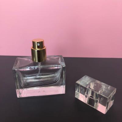Cina Vetro piano del quadrato di profumo 30ml dello spruzzo di rettangolo cosmetico della bottiglia in vendita