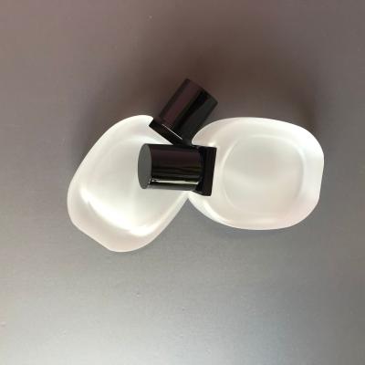 Cina 30ml glassati profumano le fragranze vuote del vetro da bottiglia dello spruzzo riutilizzabili in vendita