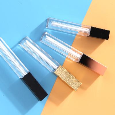 Cina Personalizzazione del pacchetto per il trucco del tubo per smalto per labbra quadrato privato 2,5 ml in vendita