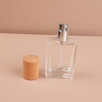 Cina Profumo portatile Sub Bottled 30ml Spray di vetro quadrato in vendita