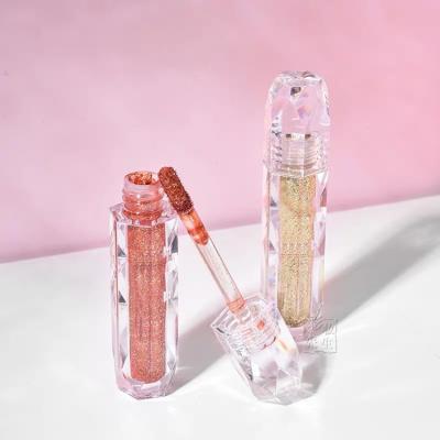 Cina Contenitori vuoti di lucentezza del labbro del labbro dell'OEM della metropolitana vuota di lucentezza con colore differente in vendita