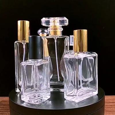 Cina bottiglia di lusso su ordinazione dello spruzzo di profumo 30 ml bottiglia di profumo di vetro vuota del quadrato di rettangolo di 50 ml in vendita