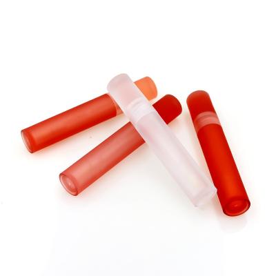 Cina Tubi di plastica cosmetici 14g della bacchetta di lucentezza del labbro del giro 10ml di 2 strati in vendita