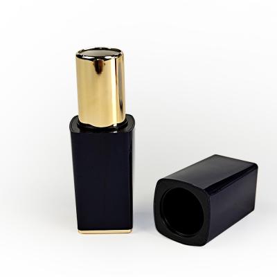 Cina Tubo rosso vuoto su ordinazione riutilizzabile del rossetto della metropolitana vuota di lusso del rossetto magnetico in vendita