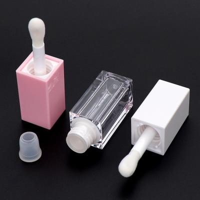 Cina Impermeabilizzi COME tubi vuoti di plastica di lucentezza del labbro con la bacchetta 3.5ml 5ml 6ml in vendita