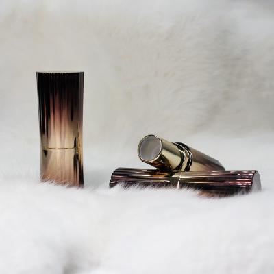 Cina Cassa vuota unica di plastica del rossetto dell'ABS del ODM dell'OEM che imballa 20g in vendita