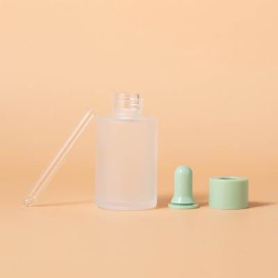 Cina Bottiglia di vetro di timbratura calda 30ml del contagoccia di aromaterapia dell'olio essenziale in vendita